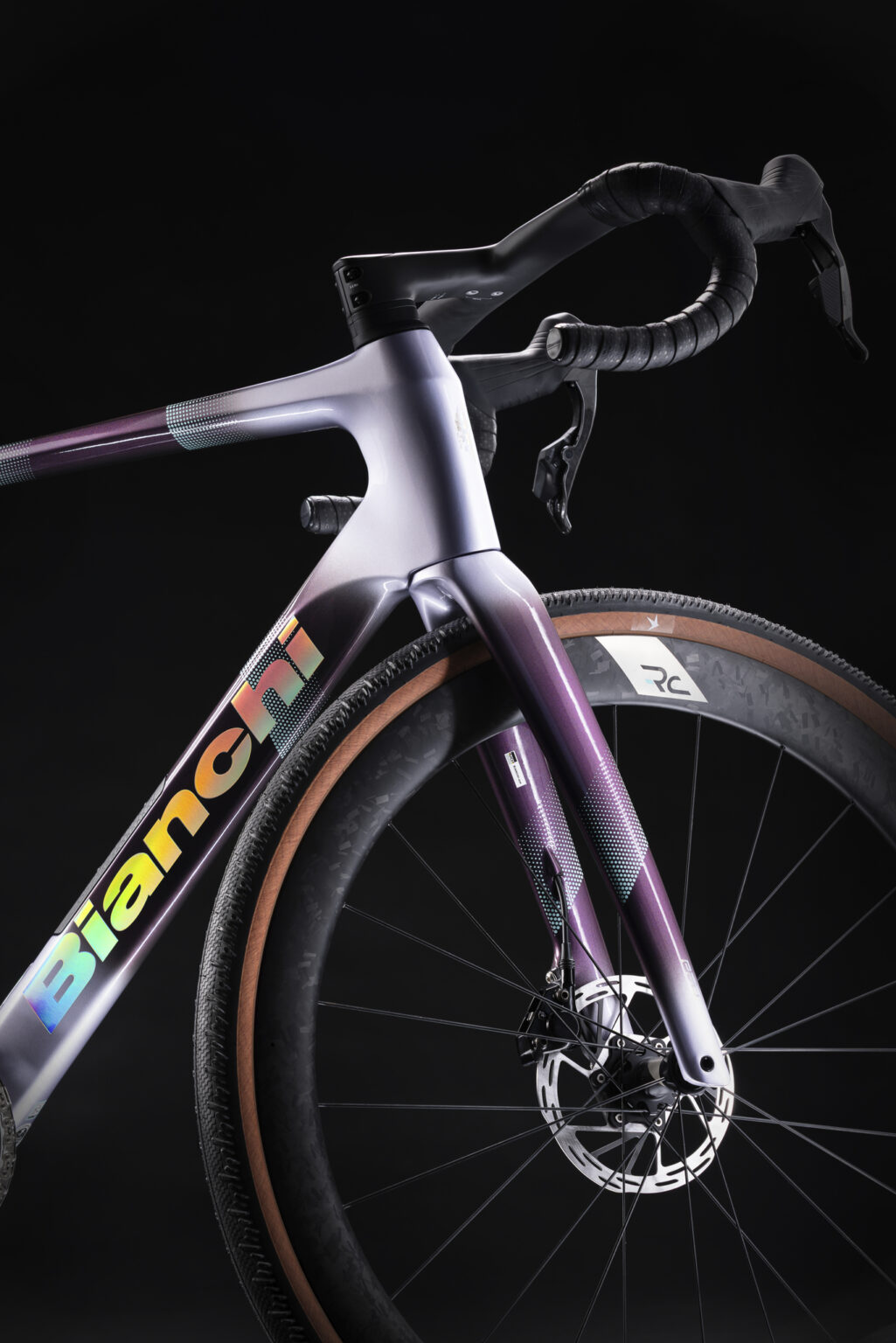 Bianchi presenteert nieuwe Infinito: endurance racer met allroad ...