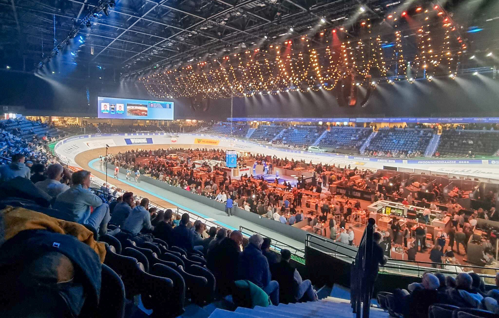 Sfeerverslag Zesdaagse van Rotterdam: topsport, entertainment en ...