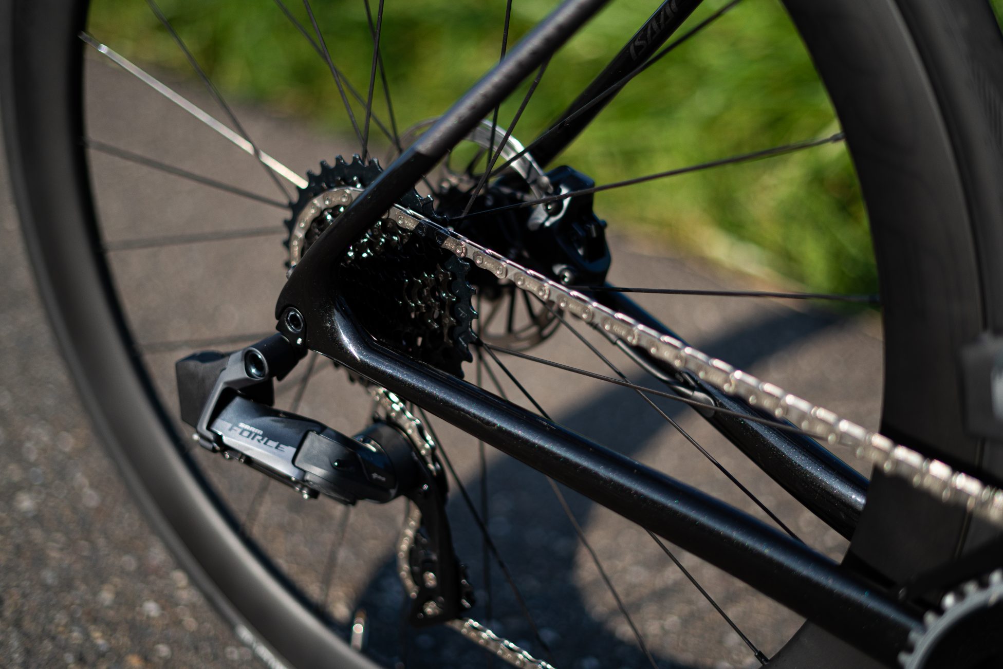 Nieuwe kleur voor Isaac Element: Crystal Black | Fiets.nl - Race en MTB ...