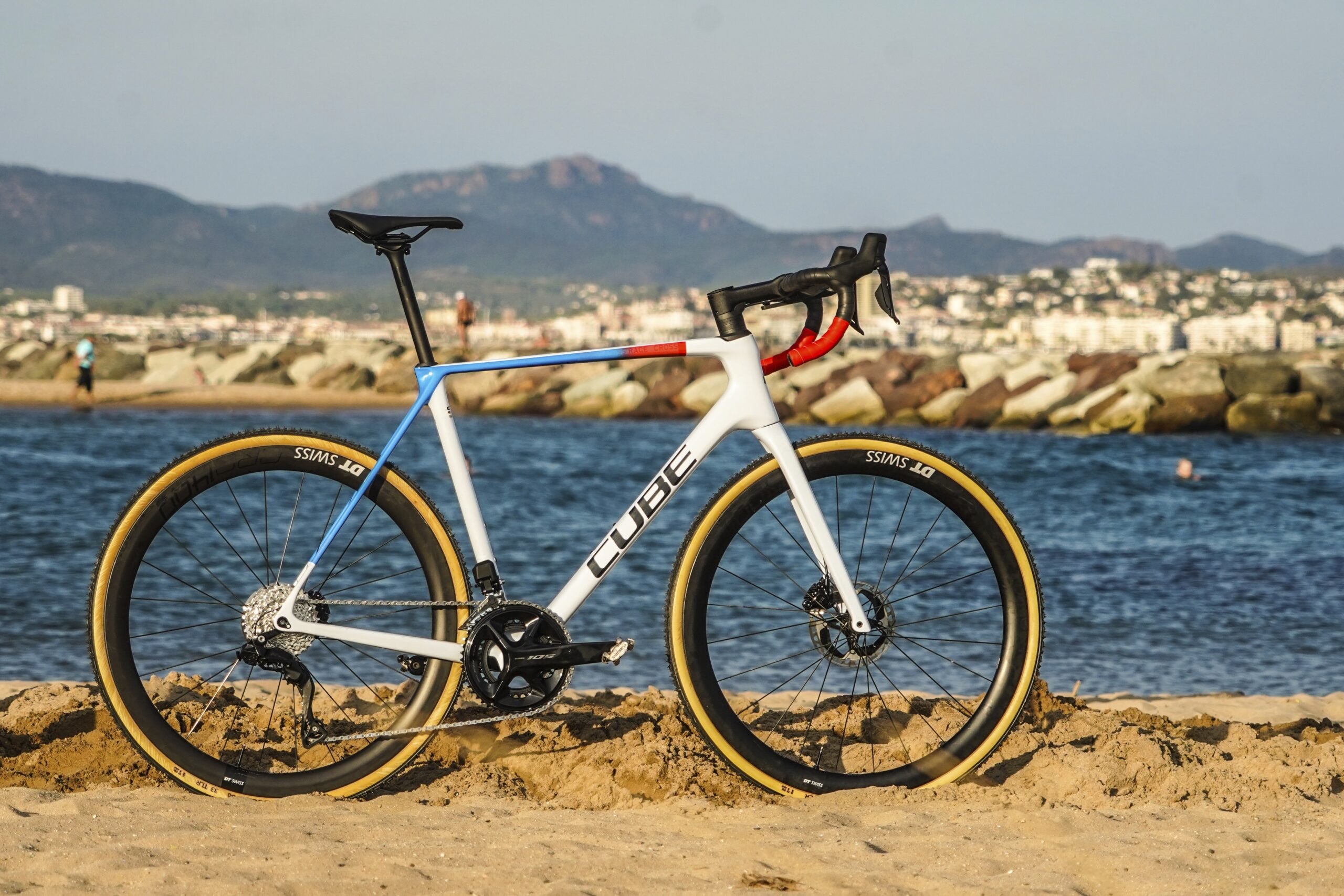 Racetest | Cube Cross Race C:62 SLX Teamline, nog een échte, ouderwetse ...