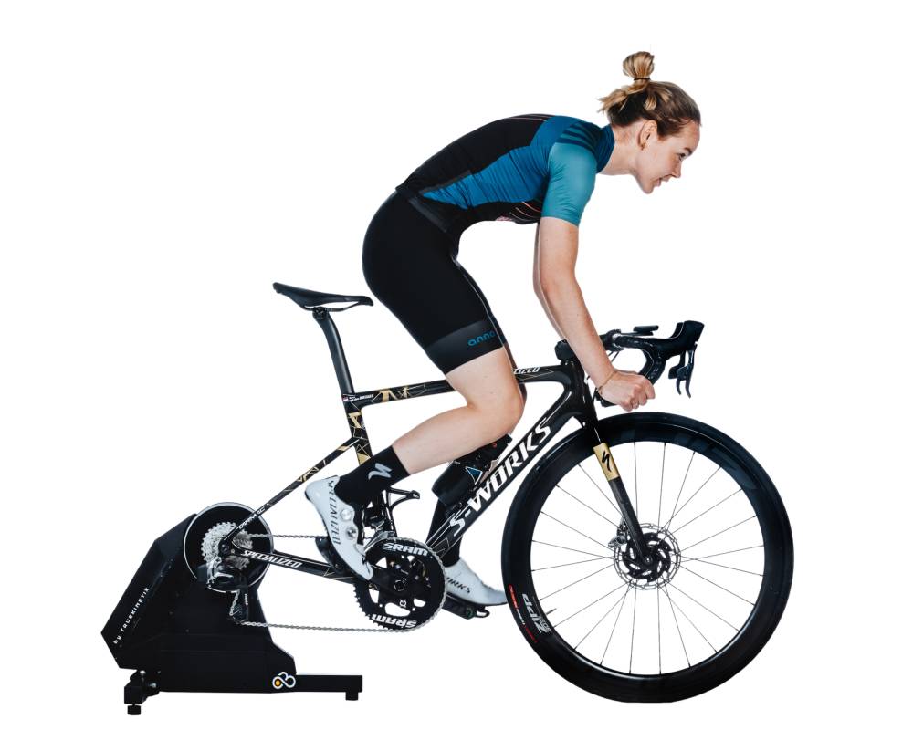 Nieuwe indoortrainers voor komende wintermaanden, Zwift Hub en ...